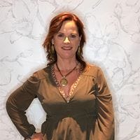Lisa St Denis Smith – Medium