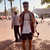 Tom Adams – Medium