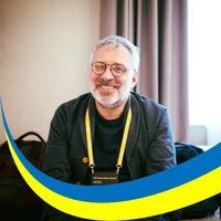 Valerii Piatak – Medium