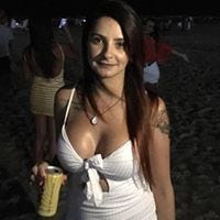 Thays Dami – Medium