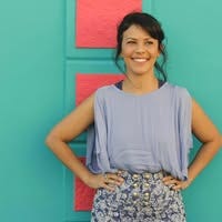 Luísa Corrêa de Oliveira – Medium