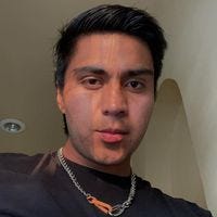 Alonso Flores – Medium