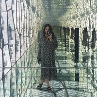 Nicole Calderón – Medium