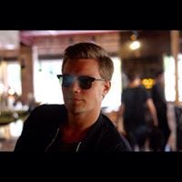 Joakim Toll – Medium