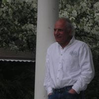 Frank Colletti – Medium