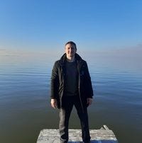 Pavel Sazonov – Medium