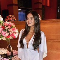 Gabriella Dantas – Medium