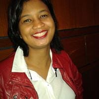 Daniela de Oliveira – Medium