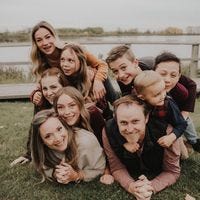 About – Danelle Cole – Medium