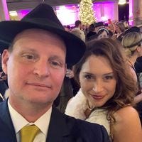 Amy Squires – Medium