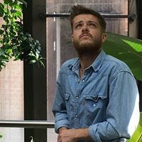 Alex Lill – Medium