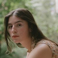 Chloé Martin – Medium