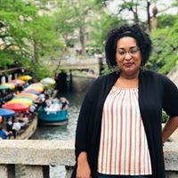 Mona Powell – Medium