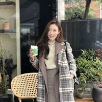 Ga Young Anna Yoon – Medium