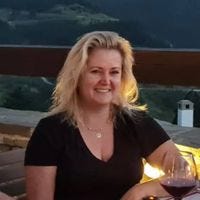 Sophie Gernelle Vainer – Medium