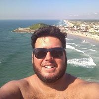 Rafael Gomes Alves – Medium