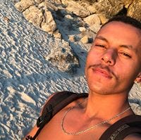 Felipe Alves – Medium