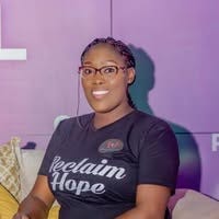 Deloris Prentice – Medium