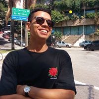 Hevertton Brito – Medium