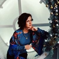 Olya Senchyna-Melnyk – Medium