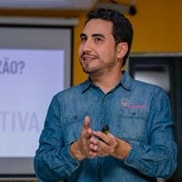 Rodrigo de Barros – Medium