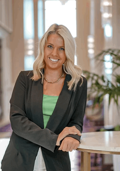 Gabby Leif – Medium