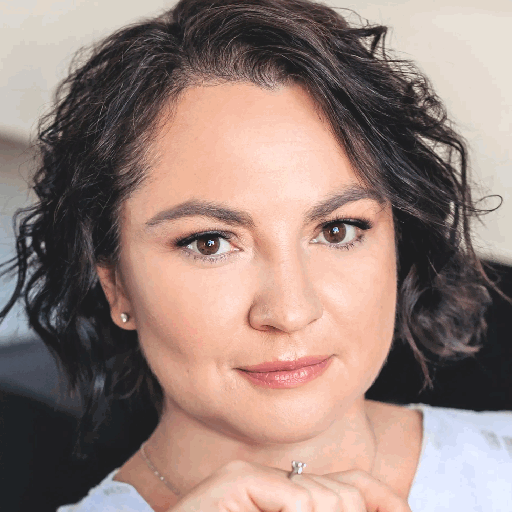 Elizabeth Stief – Medium