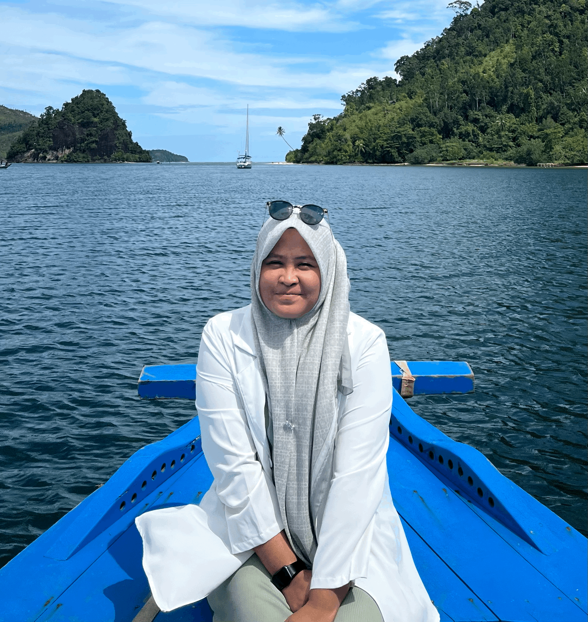 Anne Pratiwi – Medium