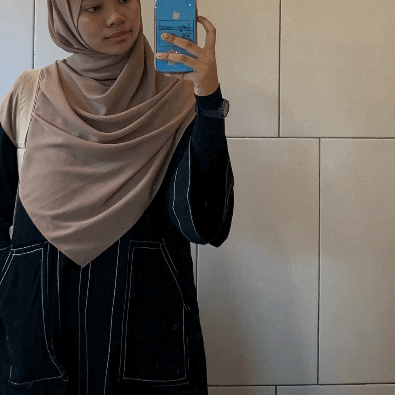 Sabrina Dewi – Medium