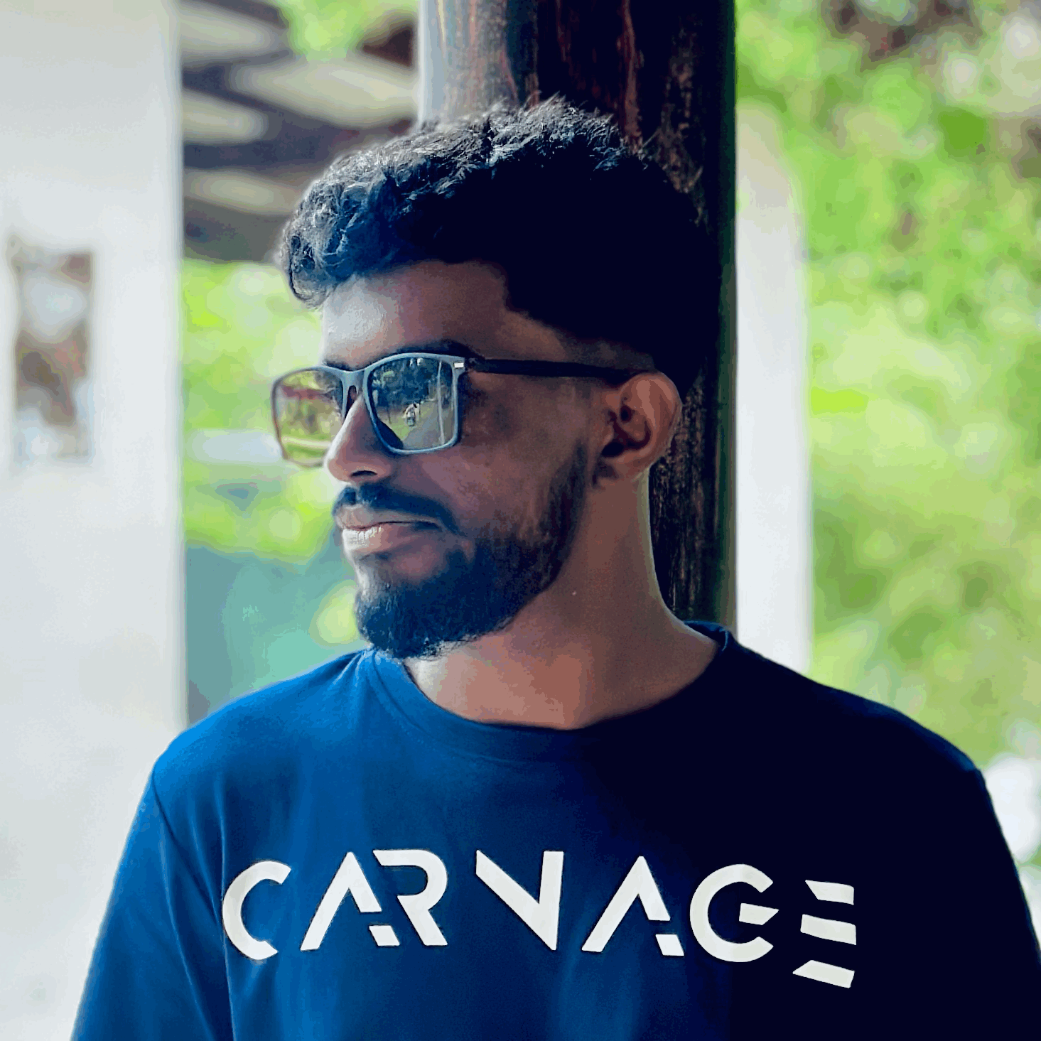 Rusiru Salwathura – Medium