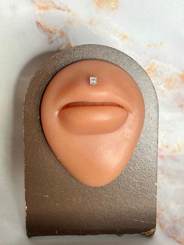 Top Tips to Help You Choose the Ideal Customized Lip Rings That Go With ...