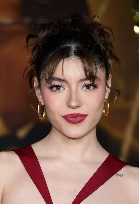 Why Everyone on TikTok Is Suddenly Obsessed with Sabrina Quesada Again - Chat GPT - Medium