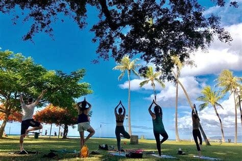 Top 5 Beach Yoga Classes on Waikiki with Diamondhead Backdrop | by ...