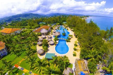 Top 5 Tela Hotels with a View | Stunning Beachfront Stays | by ...