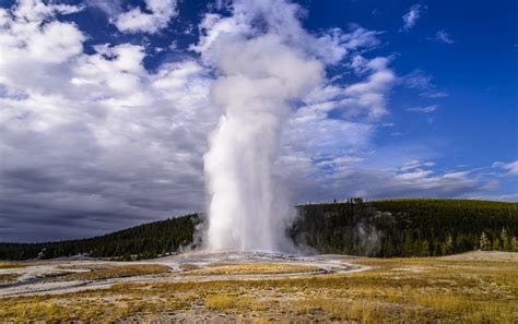 5 Must See Things At 30 Day Weather Forecast Yellowstone National Park ...