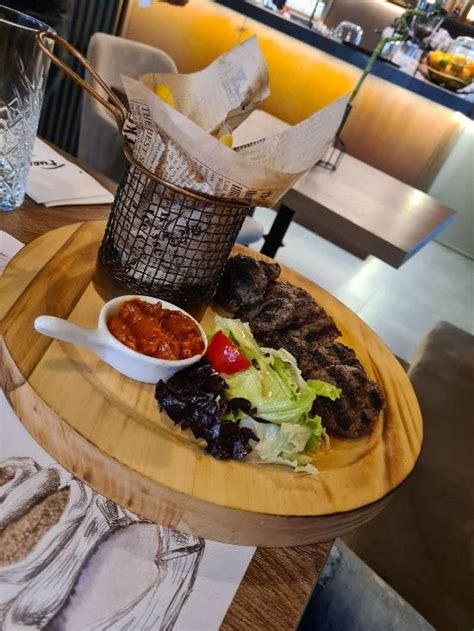 Review Top 5 Burgas Food and Drink Recommended | by Carnesofrit | Aug ...