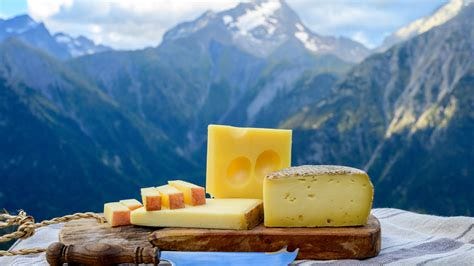 Switzerland Mountains Cheese & Chocolate Tour from Zurich: 5 ...