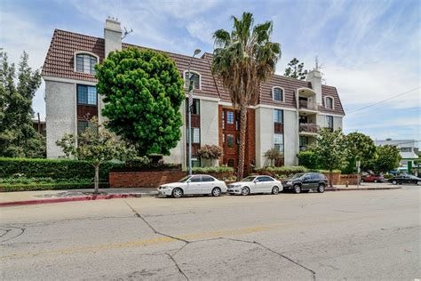 Top 5 Features of 100 S Barrington Place, Los Angeles, CA 90049 | by ...