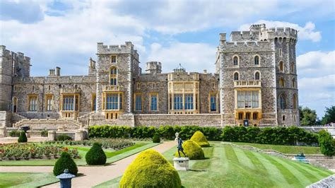 Top 5 Windsor Castle & Hampton Court Palace Day Trips from London with ...