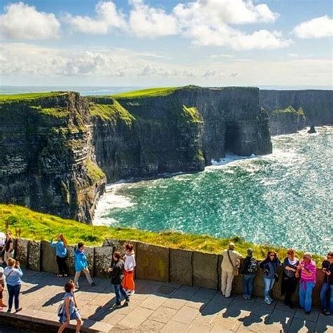 5 Best Cliffs of Moher Full Day Tours from Limerick: Your Epic ...