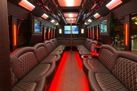 Top 5 Strip Club Crawl and Open Bar Party Bus Experiences in Las Vegas ...