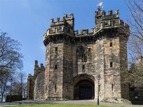 Review Top Lancaster Evening Ghost Tour by Candlelight: Unveiling ...