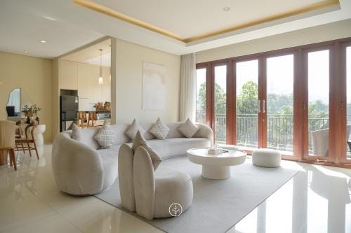 Review Elok Villa 4 Bedroom dengan Kolam Renang Pribadi Dekat Taman ...