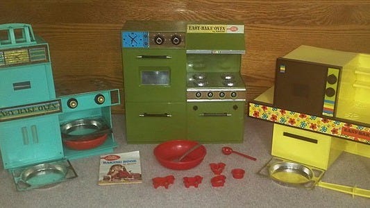 The Iconic Easy-Bake Oven. A retro cooking toy for all ages and… | by ...