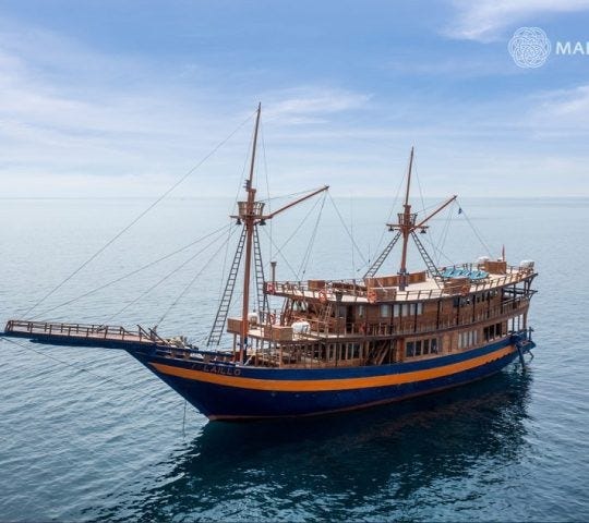 Sewa Kapal / Phinisi Malaillo, Raja Ampat Kapasitas 18 Orang | by Doyan ...