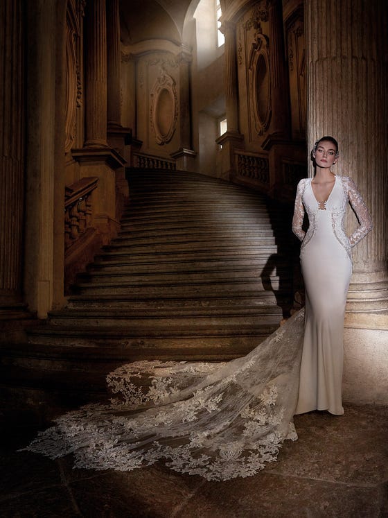 The Evolution of Spanish Wedding Dresses: From Tradition to Modern ...