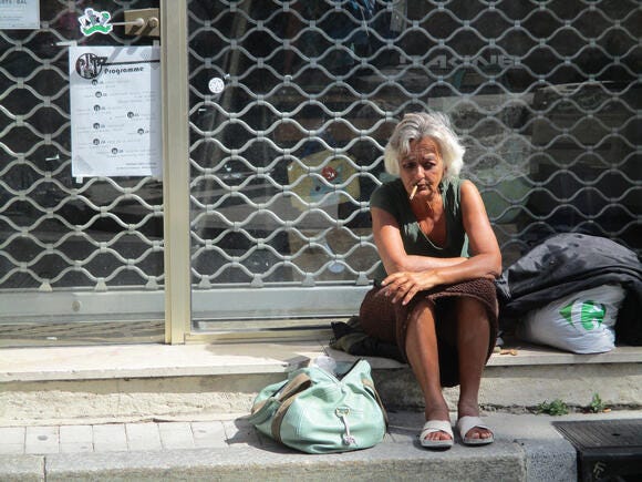 10 Ways We Can Help Homeless People Get Back on Their Feet | by TWAU ...