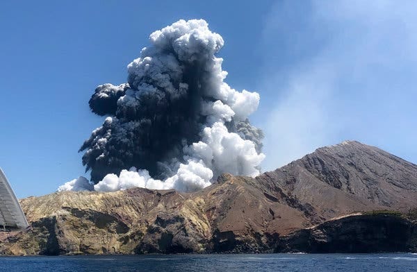 New Zealand Volcano Still Too Dangerous for Rescue Crews, Officials Say ...