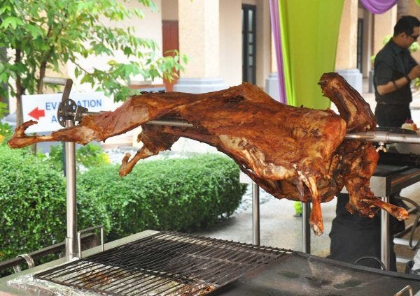 Menu Kambing Guling Terbaik untuk Acara Aqiqah di Pusat Catering ...