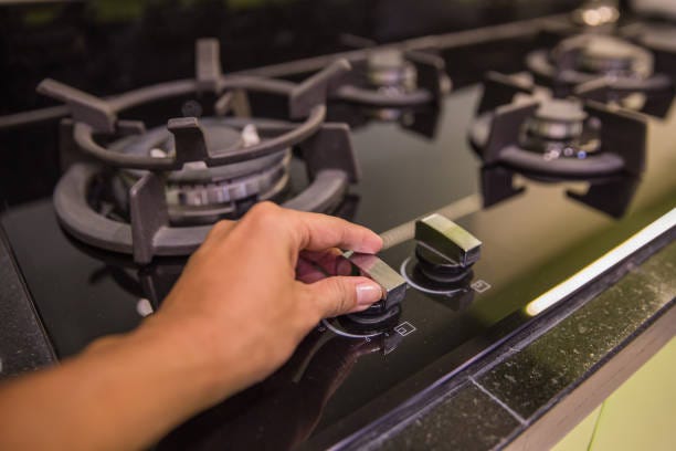 What Are the Signs of a Gas Stove Malfunction? | by Packersmovers | Medium
